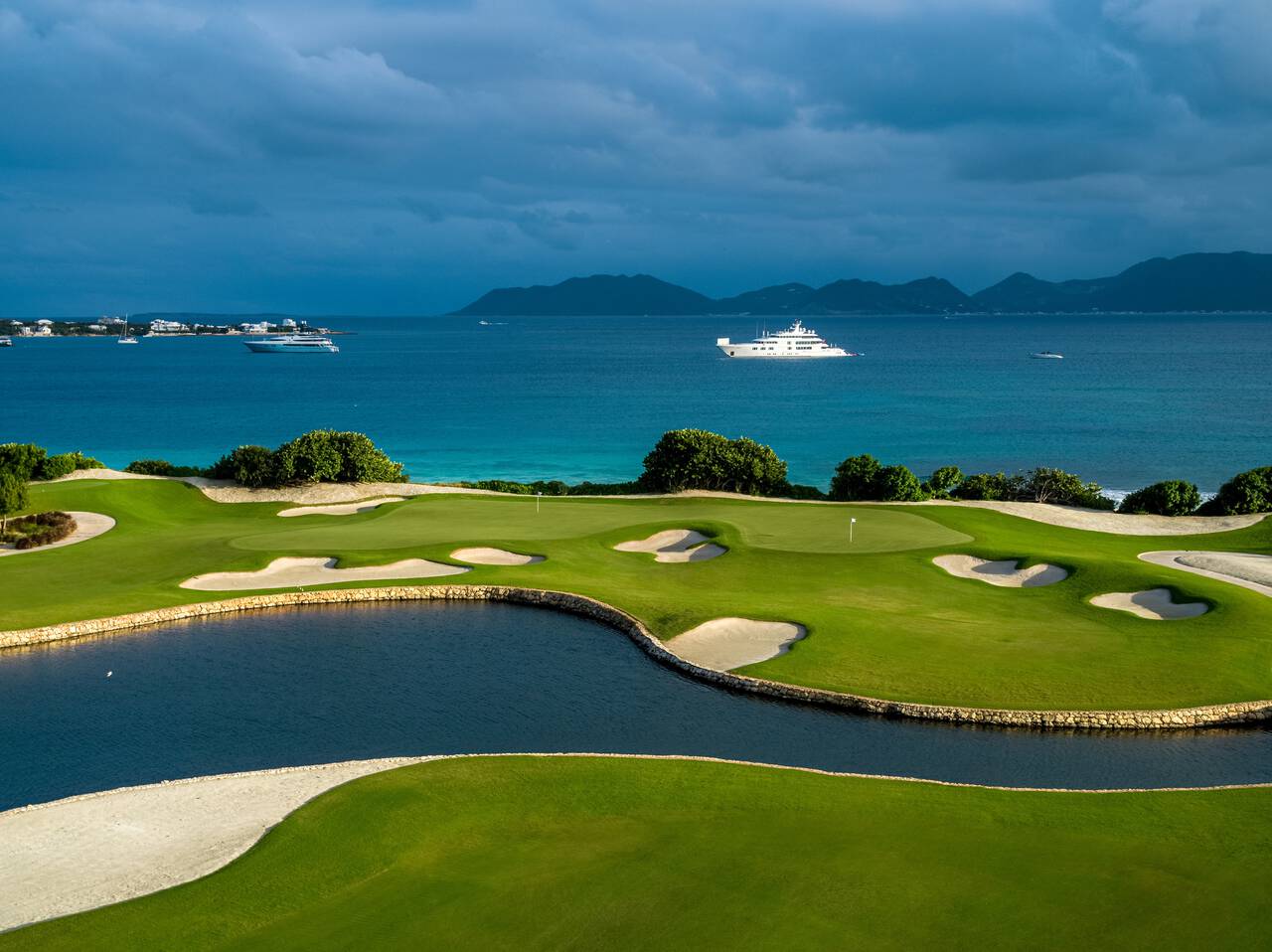 Golf Guide Anguilla: Golf Courses and Driving Ranges in Anguilla - 1Golf.eu