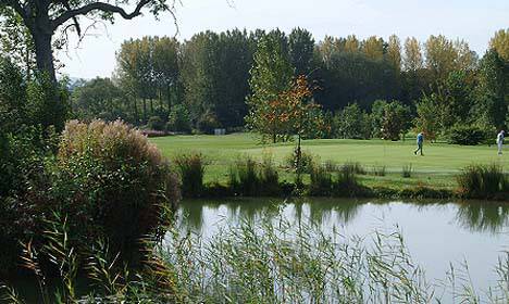 Wrag Barn Golf & Country Club, Swindon, United Kingdom - Albrecht Golf ...